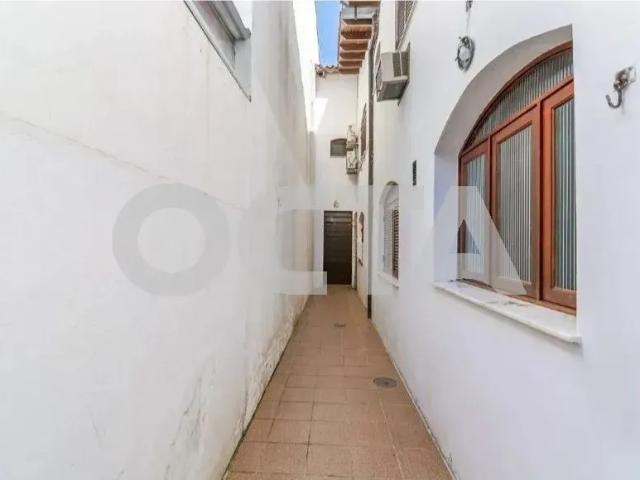 Casa com 4 quartos, 173m² Petrópolis