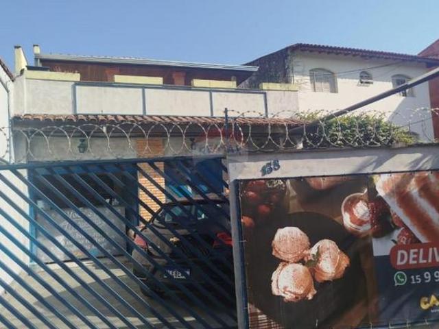Casa com 4 quartos, 1 suíte, 6 banheiros e salão comercial. Localizada no Central Parque Sorocaba. V