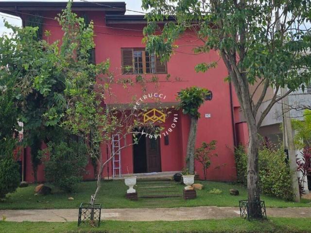 Casa com 4 quartos, 251 m², aluguel por R$ 7.500/mês Swiss Park Campinas/SP