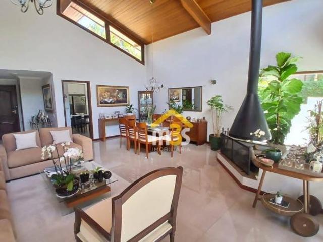 Casa com 4 quartos, 2 suítes, 4 vagas, 302 m² à venda por R$ 1.800.000,00 Nova Higienópolis Jand