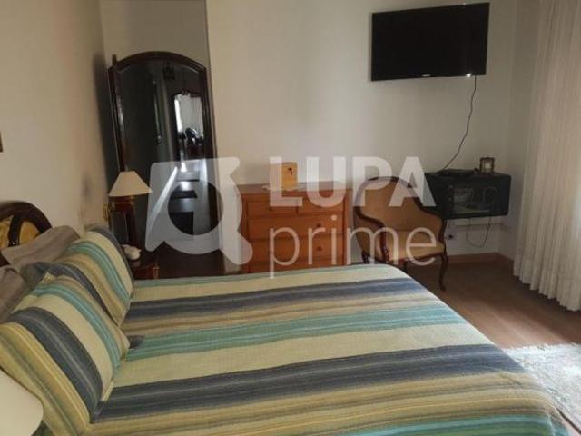 CASA COM 4 QUARTOS 2 SUÍTES PARA VENDA NA VILA GUILHERME