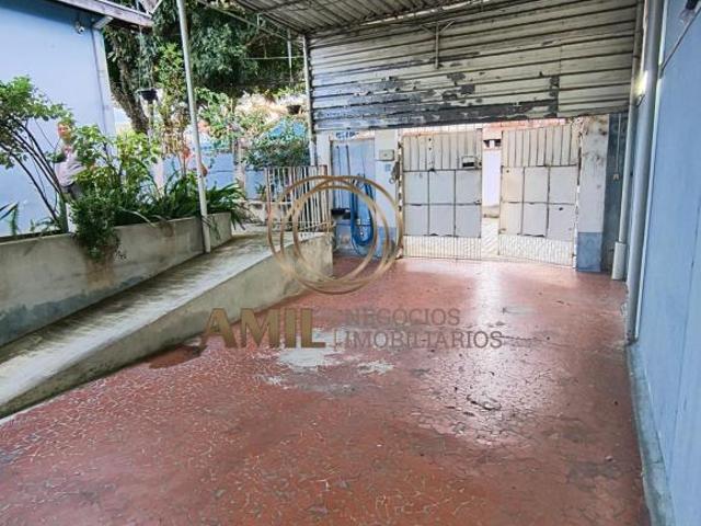 Casa com 4 Quartos, 400m² de Terreno, 250m² Construído, Zona Norte, São José dos Campos