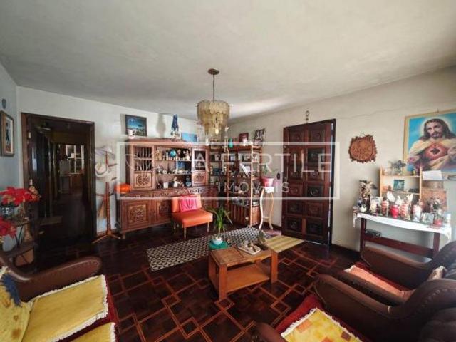 Casa com 4 Quartos, 440M², à Venda por R$ 920.000,00 Boqueirão, Curitiba Pr