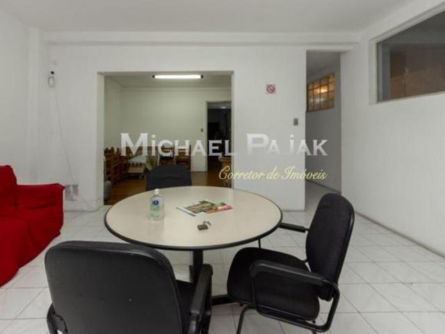 Casa com 4 quartos
