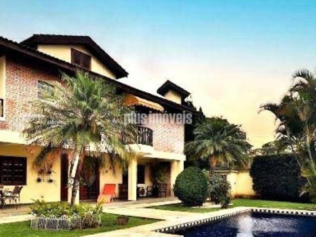 Casa com 4 Quartos 4 Suites 6 Vagas No Morumbi / Vila Inah