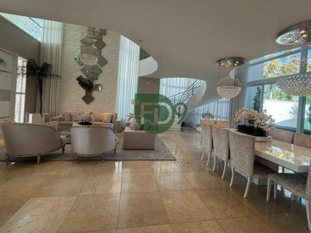 Casa com 4 quartos, 538 m² venda por R$ 11.750.000 ou aluguel por R$ 30.000/mês Santo Antônio