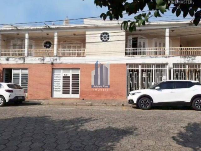 Casa com 4 quartos, 600 m², aluguel por R$ 7.000/mês ou à venda por R$ 1.800.000