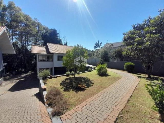 Casa com 4 quartos