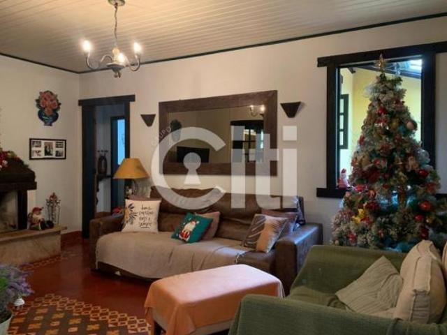 Casa com 4 quartos condomínio Canto do Riacho, 1800 m² à venda