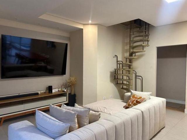 Casa com 4 quartos, Canto do Forte, Praia Grande R$ 2.6 mi