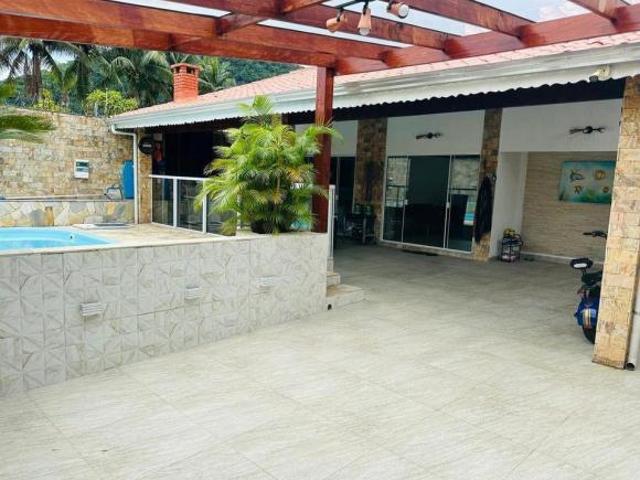Casa com 4 quartos, Canto do Forte, Praia Grande R$ 2.8 mi