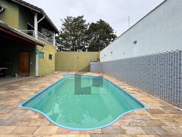 Sobrado à Venda na Chácara Faggion – Suzano/SP | 4 Dormitórios | Piscina | 332m²