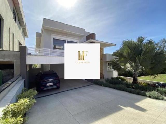 Casa com 4 quartos à venda, 400 m² por R$ 3.100.000,00