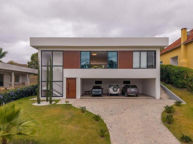 Casa com 4 quartos à venda, 400 m² por R$ 3.900.000 Condomínio Residencial Alpes de Guararema SP