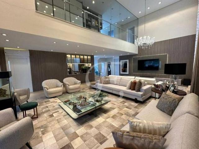 Casa com 4 quartos à venda, 450 m² por R$ 4.300.000 Jardim do Golf I Jandira/SP