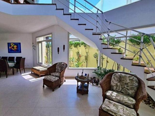 Casa com 4 quartos à venda, 452 m² por R$ 2.400.000 Jardim Virginia Guarujá/SP