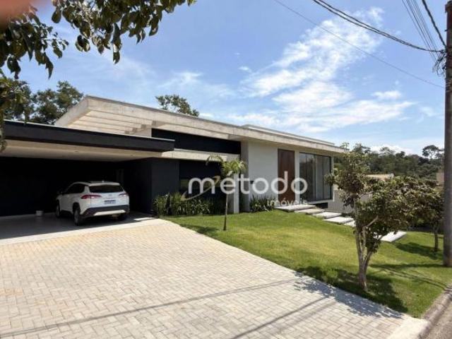 Casa com 4 quartos à venda, 467 m² por R$ 3.700.000 Residencial Jequitibá Jacareí/SP