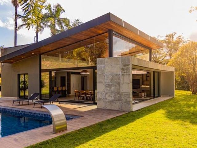 Casa com 4 quartos à venda, 553 m² por R$ 3.900.000 Bairro Freguesia da Escada Guararema/SP