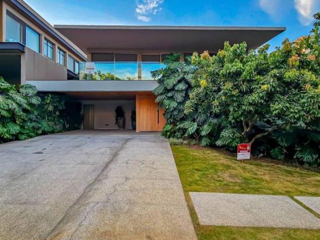 Casa com 4 quartos à venda, 582 m² por R$ 11.000.000 Barueri/SP