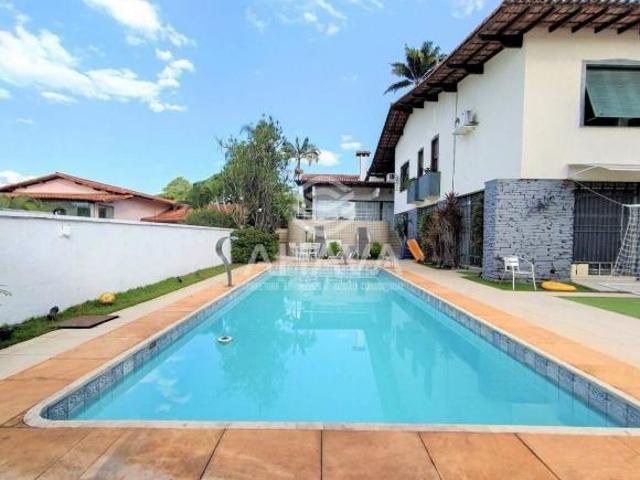 Casa com 4 Quartos à Venda, 1000m²
