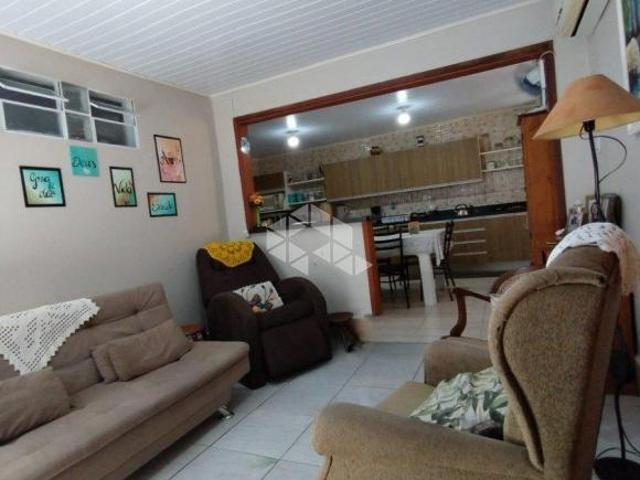 Casa com 4 Quartos à venda, 110m² Restinga