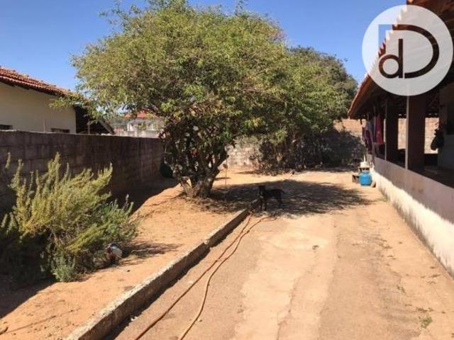 Casa com 4 quartos à venda, 193 m² por R$ 900.000 Capela Vinhedo/SP