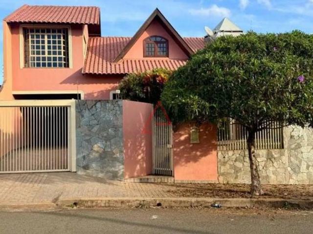Casa com 4 Quartos à Venda, 227m² por R$980.000,00, Antares, Londrina PR