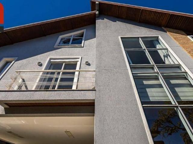 Casa com 4 quartos à venda, 240 m² por R$ 1.490.000 Vista Alegre Curitiba/PR