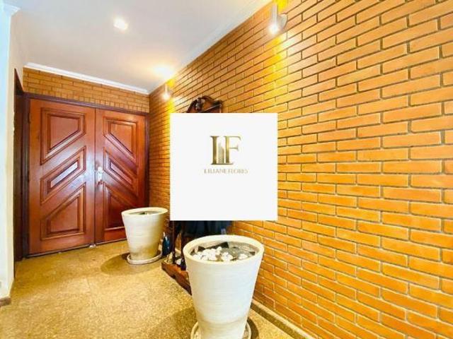Casa com 4 quartos à venda, 268 m² por R$ 1.850.000,00