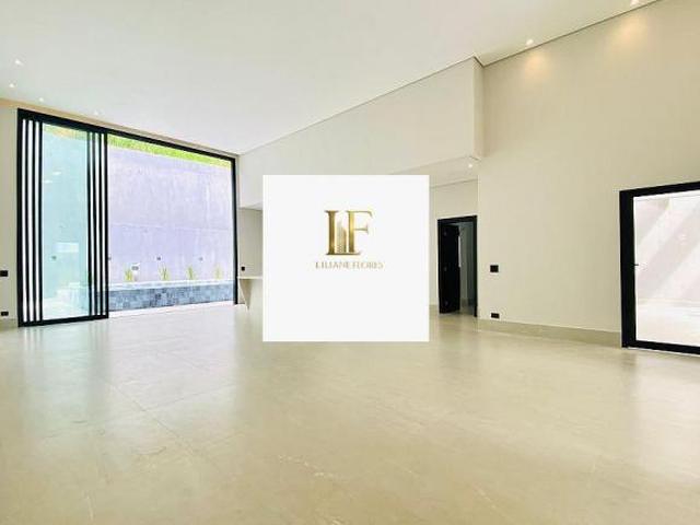 Casa com 4 quartos à venda, 275 m² por R$ 3.000.000,00