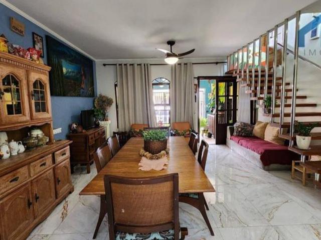 Casa com 4 quartos à venda, 300 m² por R$ 900.000 Vila Flora Salto/SP