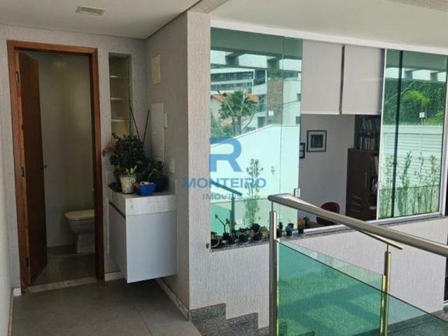 Casa com 4 quartos à Venda 300 m² Santa Lúcia
