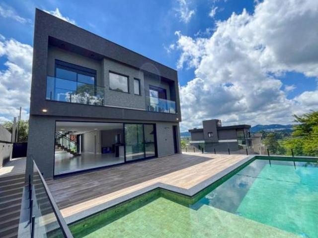 Casa com 4 quartos à venda, 318 m² por R$ 3.490.000 Sítio do Morro Santana de Parnaíba/SP