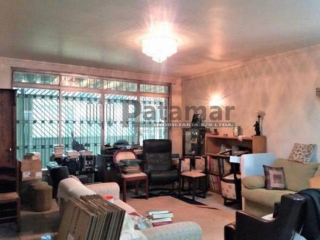 Casa com 4 quartos à venda, 320 m² no Ferreira