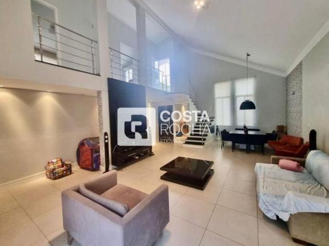 Casa com 4 quartos à venda, 330 m² por R$ 1.696.000 Condomínio Hermenegildo Milioni Salto/SP