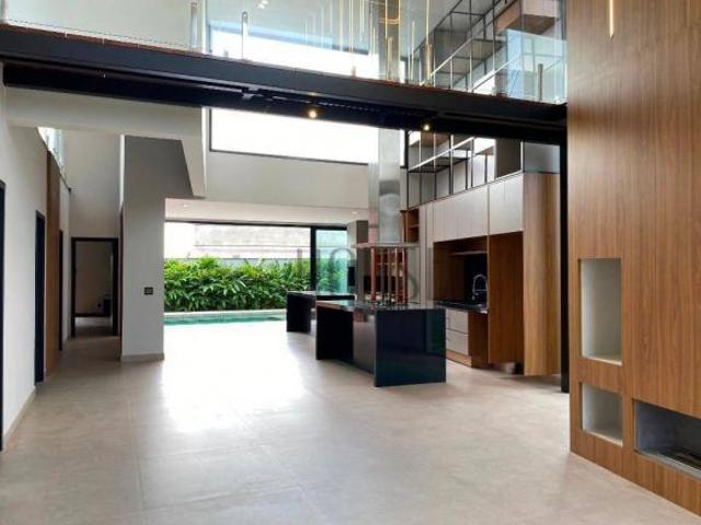 Casa com 4 quartos à venda, 342 m² Alphaville Nova Esplanada Votorantim/SP