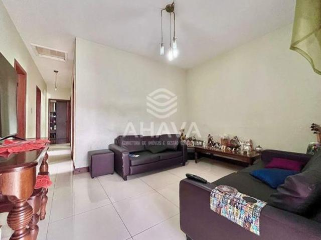 Casa com 4 Quartos à Venda 360m² Itapoã Próximo à Avenida Portugal