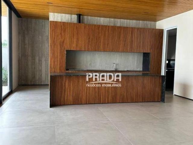Casa com 4 quartos à venda, 380 m² Villa dos Ipês Uberlândia/MG