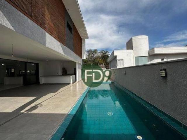 Casa com 4 quartos à venda, 390 m² por R$ 3.000.000 Condomínio Residencial Jardim Primavera Nova