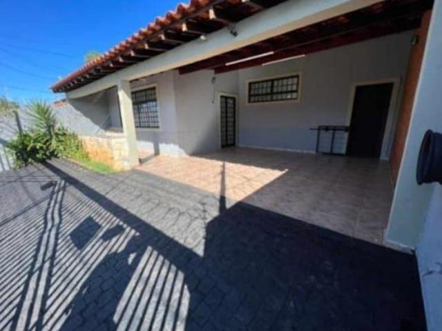 Casa com 4 quartos à venda, bairro Cidade Jardim Uberlândia/MG