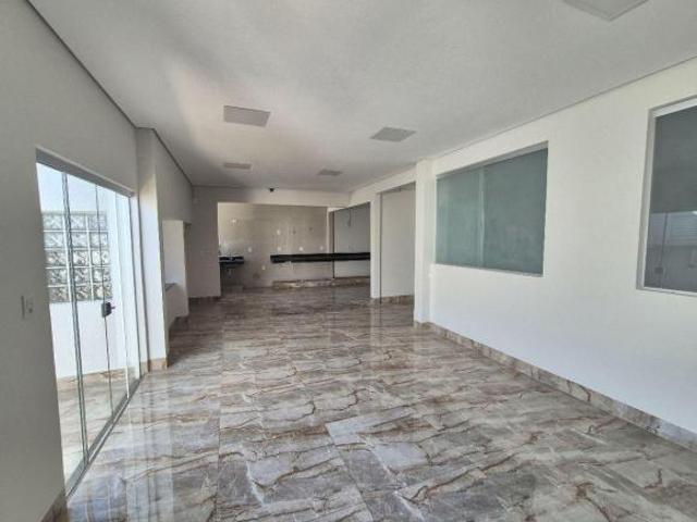 Casa com 4 quartos à venda, Bairro Osvaldo Rezende Uberlândia/MG