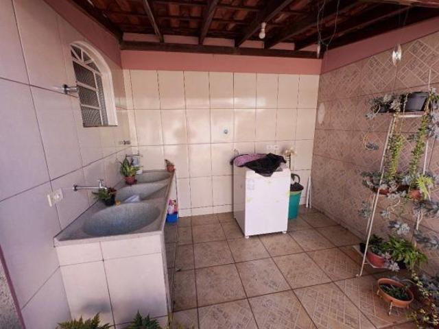 Casa com 4 quartos à venda bairro Nossa Senhora das Graças Uberlândia/MG