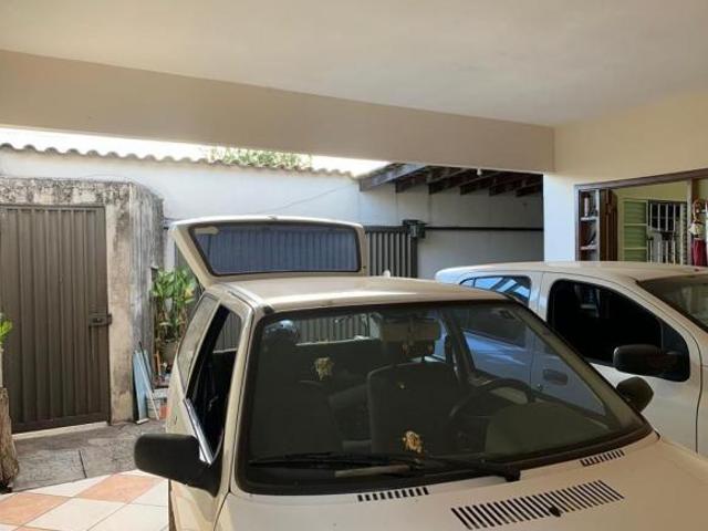 Casa com 4 quartos à venda, bairro Saraiva Uberlândia/MG