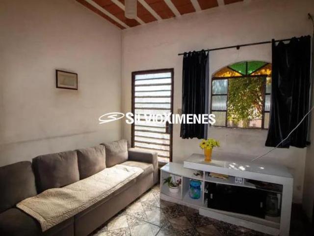 Casa com 4 quartos à Venda, Carlos Prates Belo Horizonte