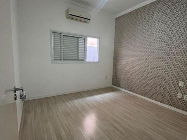 Casa com 4 quartos à venda condomínio jardins barcelona Uberlândia/MG