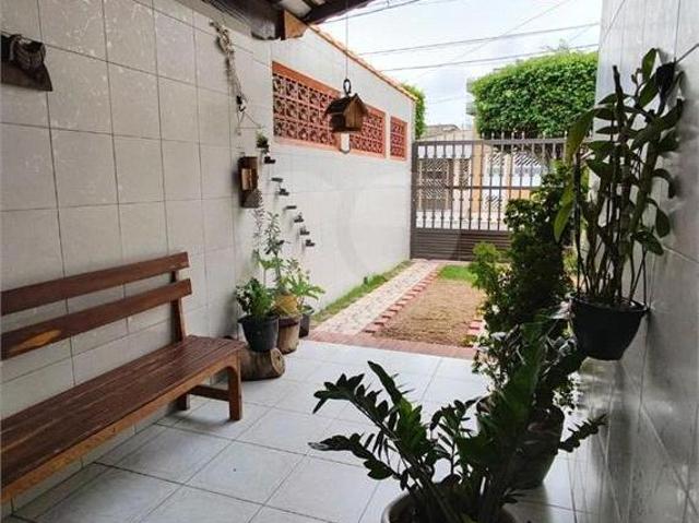 Casa com 4 quartos à venda em Tupi SP