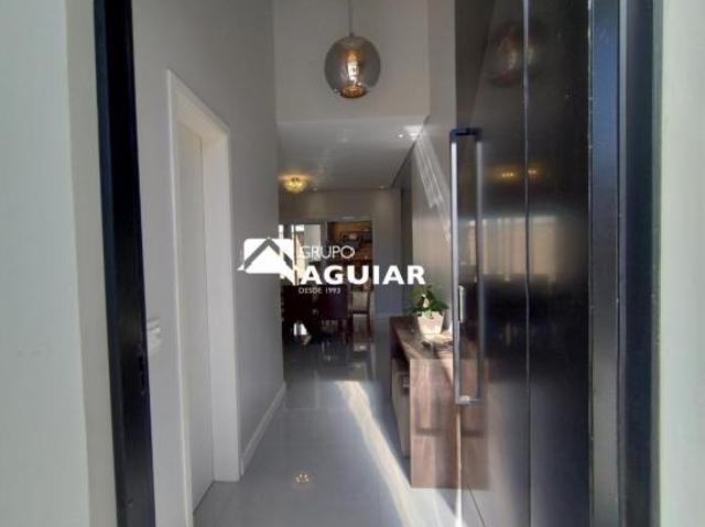 Casa com 4 quartos à venda em Valinhos