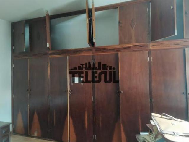 Casa com 4 quartos à venda em Varginha, no bairro Centro