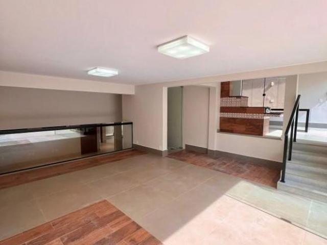Casa com 4 quartos à venda em Varginha, no bairro Parque Retiro