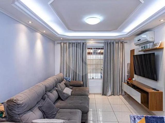 Casa com 4 quartos à venda em Vila miriam SP